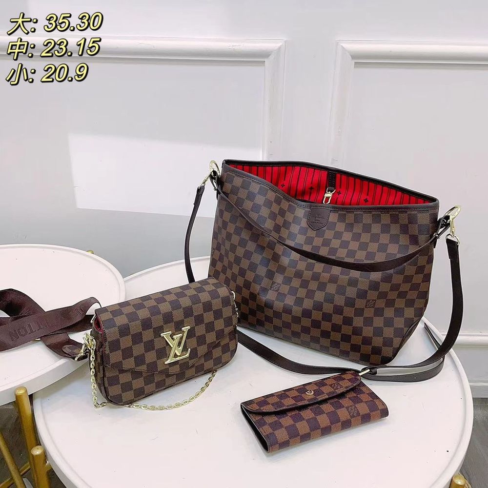 Louis Vuitton - Merry Christmas